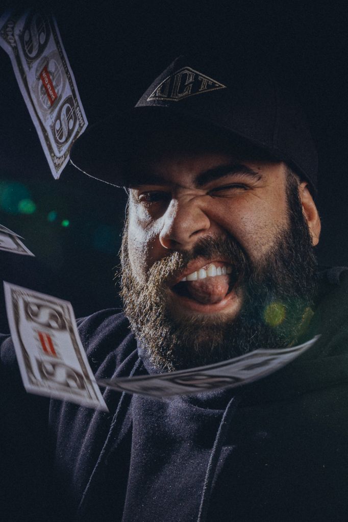 Tattoo & Piercing Studio - Unclechronis Tattoo